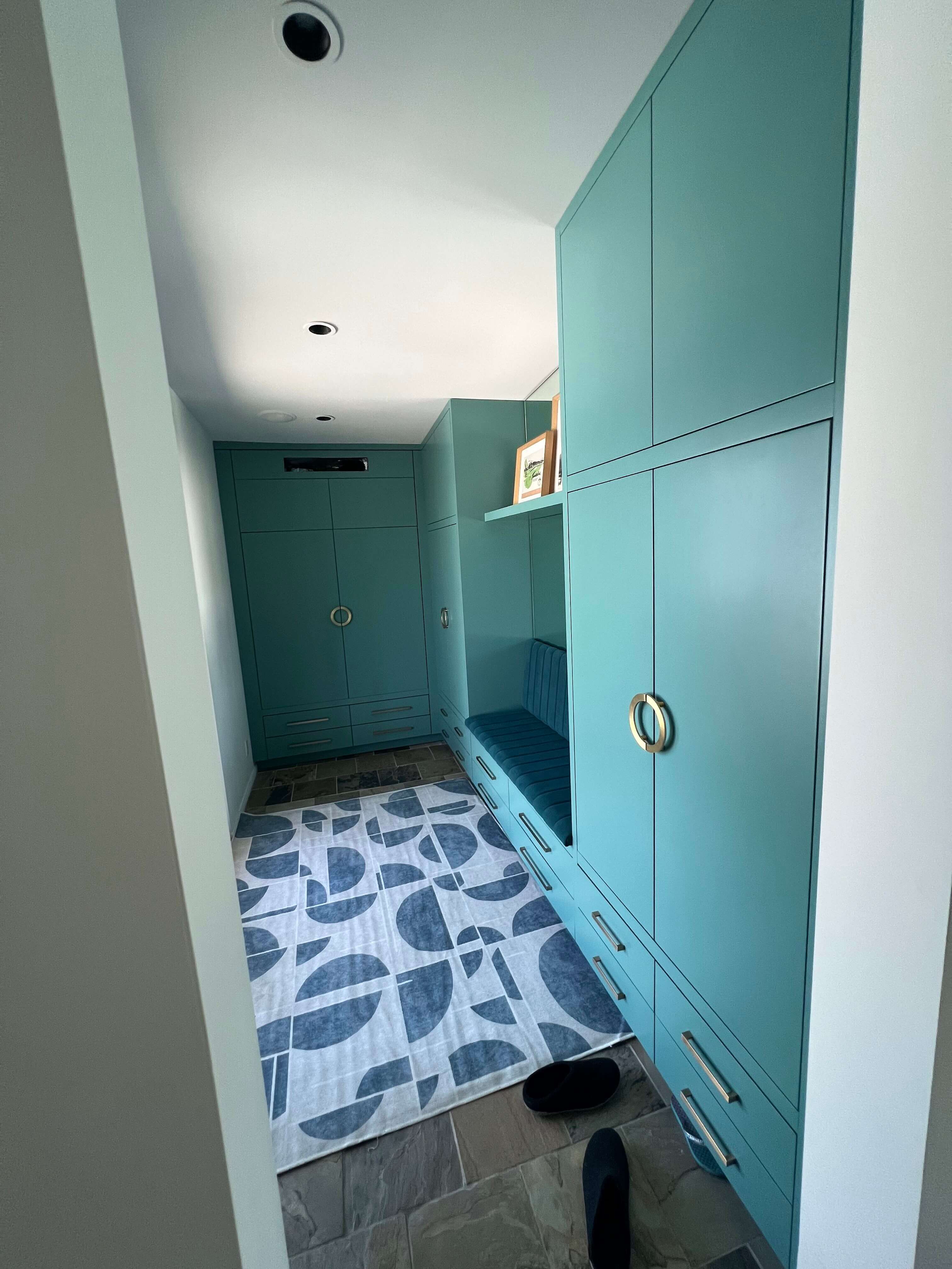 Aplus Cabinets - Closets Gallery