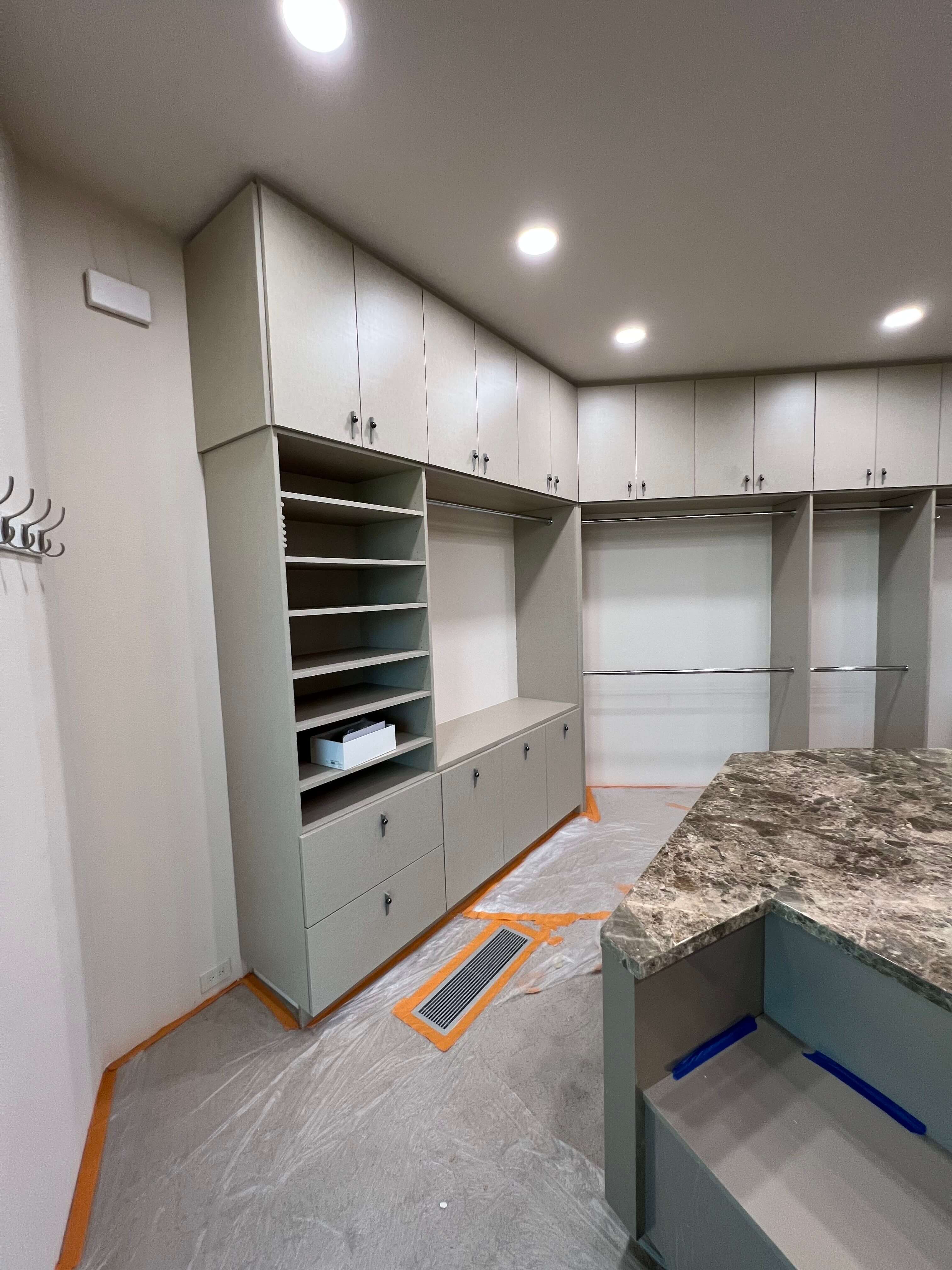 Aplus Cabinets - Closets Gallery